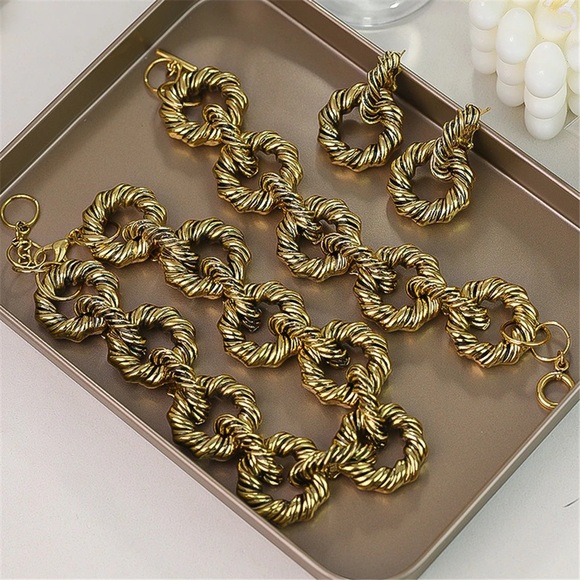 Zara | Jewelry | Zara Dopamine Chain Limited Edition Bracelet | Poshmark